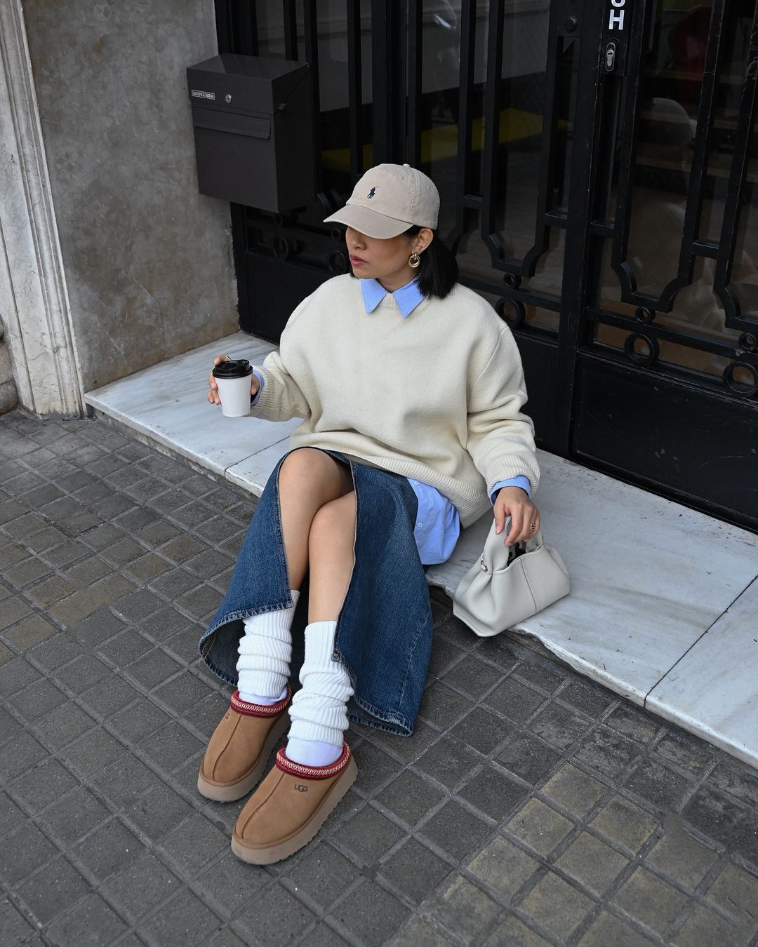 25+ Ugg Slippers Outfit Ideas That Are Perfect for Laid-Back Days