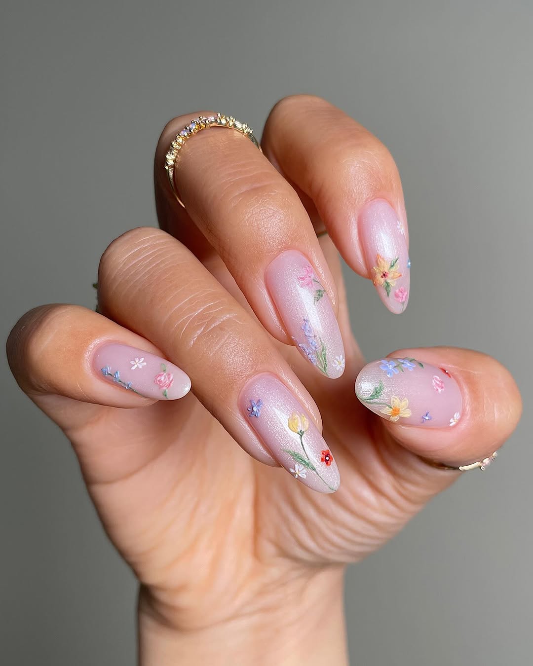 31+ Floral Nail Ideas That Are Almost Too Pretty to Wear