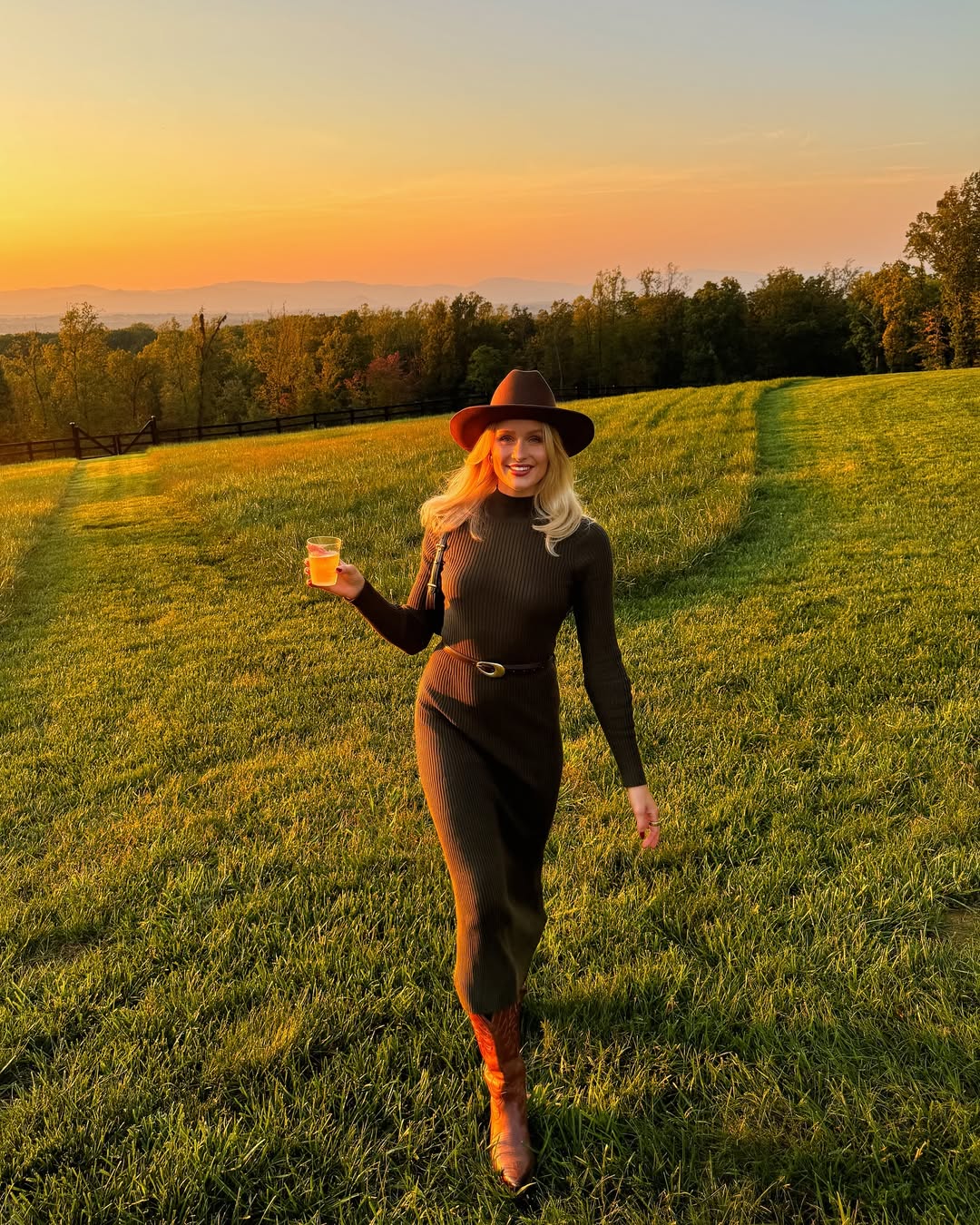 How to Dress for a Vineyard in the Fall: 23+ Fall Winery Outfit Ideas ...